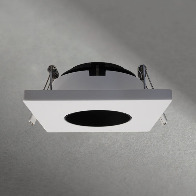 Downlight cuadrado HEBY recesado - La Iluminoteca